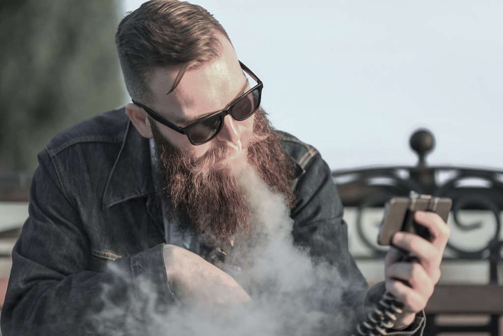 Juul-Vs-Puff-Bar-Which-Is-Better | VapePenZone